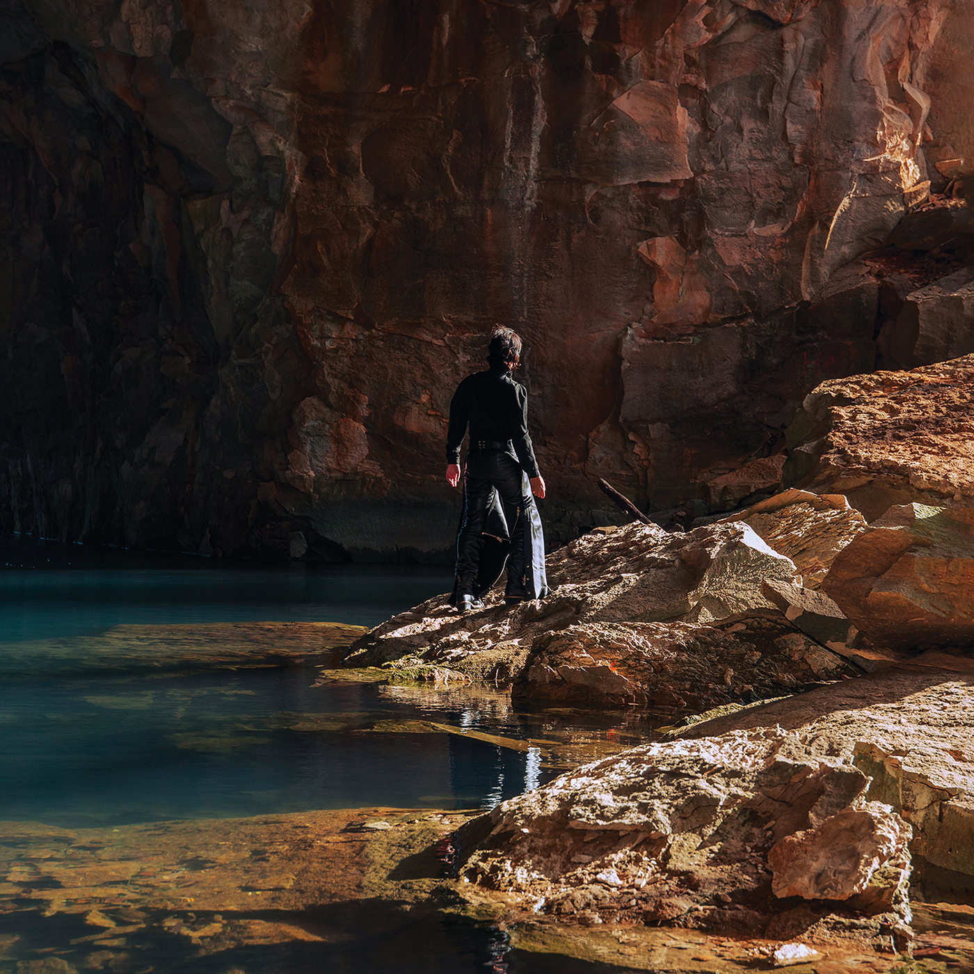 BECCA MANCARI ANNOUNCES ‘LEFT HAND’, SHARES NEW SINGLE “OVER AND OVER ...