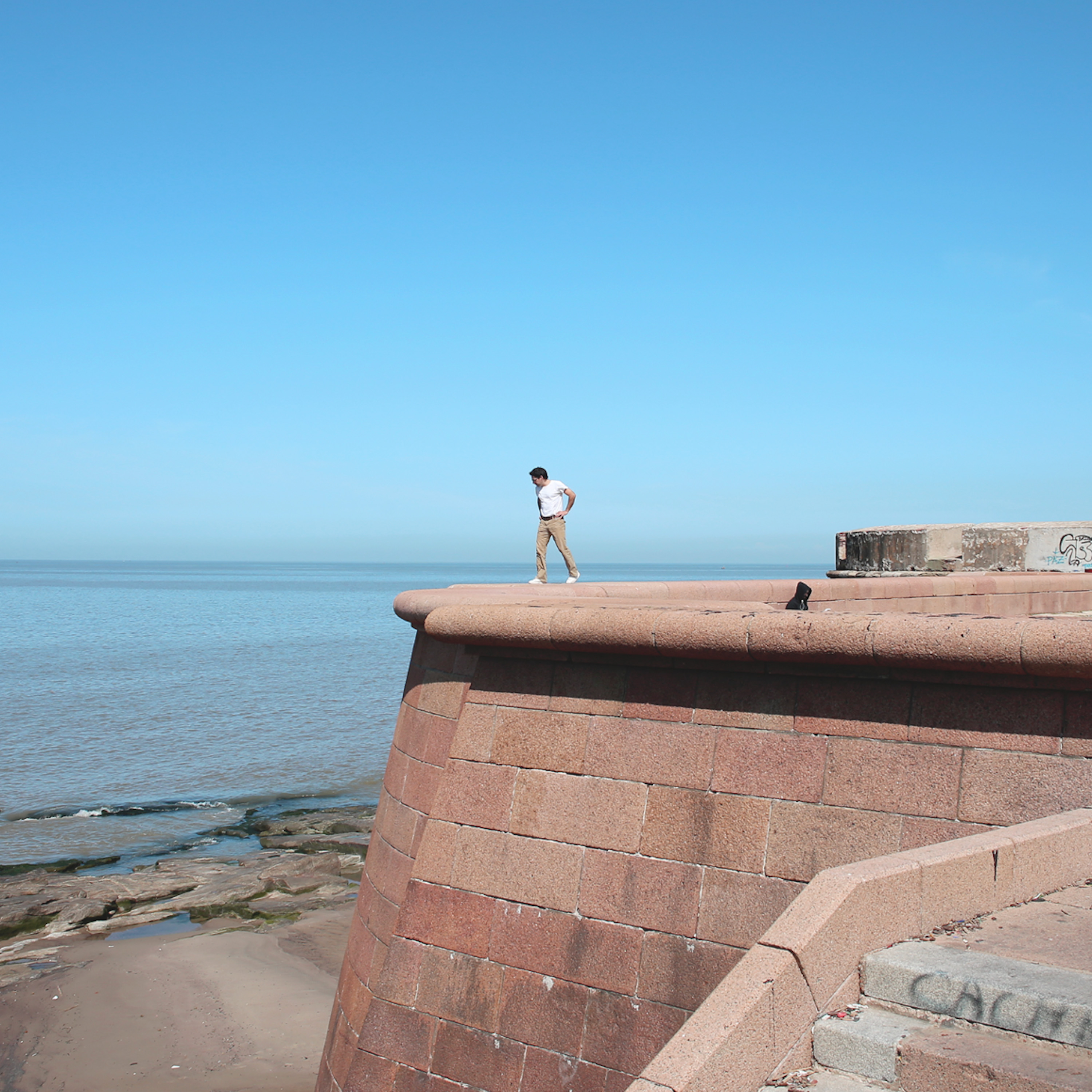 JUAN WAUTERS – ‘LIMBO’ OUT NOW // Captured Tracks